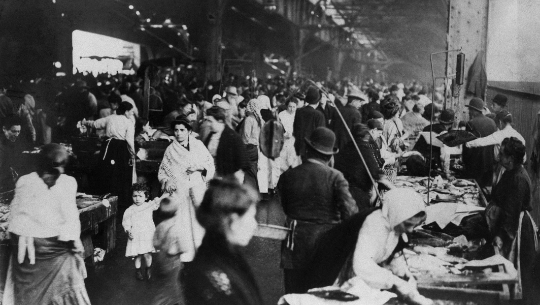 12 glimpses of life in the early 1900s