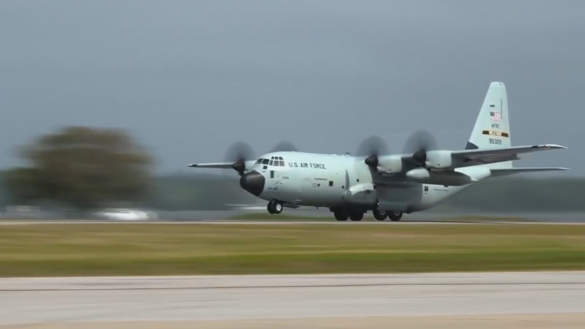 How the 403rd Maintenance Group keeps hurricane-chasing crews safe