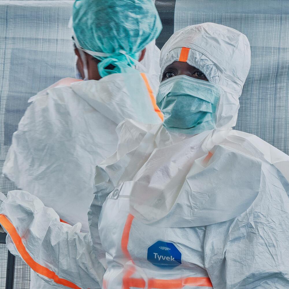 Im Kampf gegen Ebola: Moderna entwickelt mRNA-Impfstoff gegen die ...