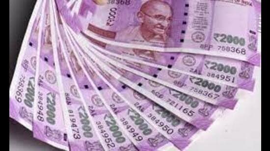 Six arrested in four anti-corruption trap ops across Uttar Pradesh