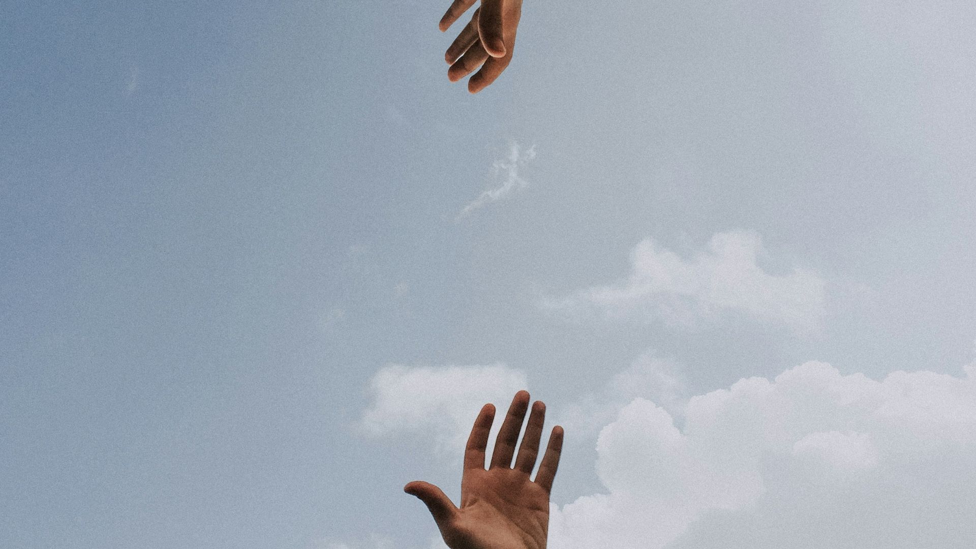 20 things children of emotionally unavailable parents do as adults