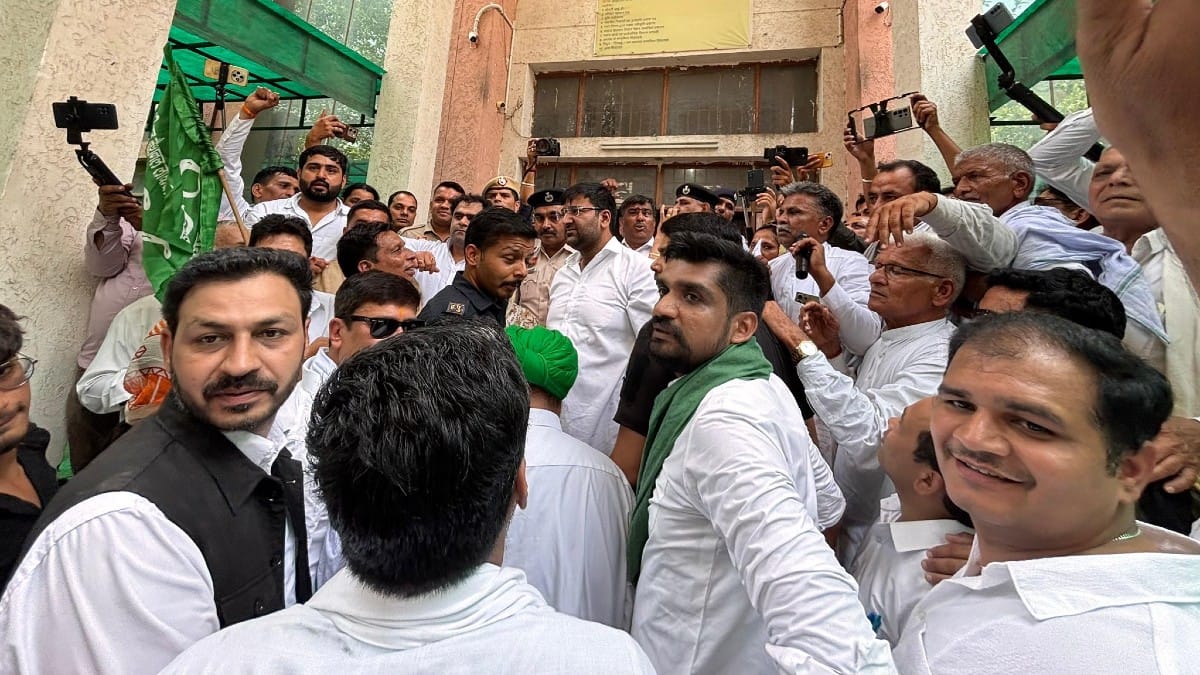 Haryana IPS body backs Rohtak top cop after heated exchange with INLD ...