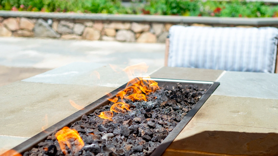 Backyard fire pit ideas you’ll love this season