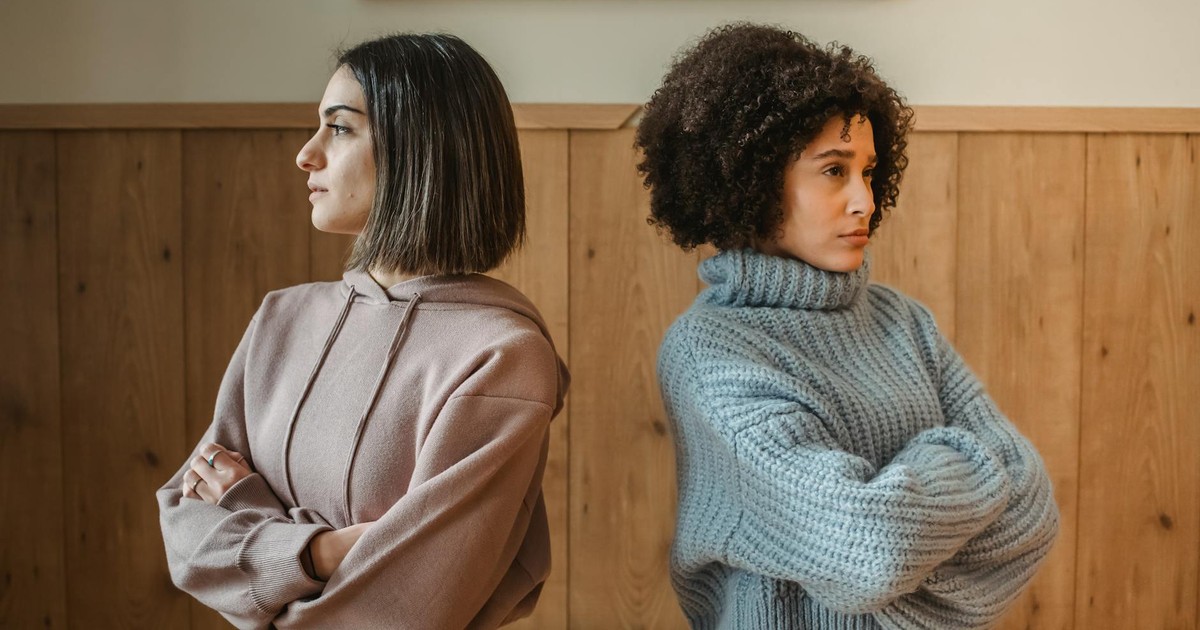8 behaviors of women who may be headed for a life of solitude ...