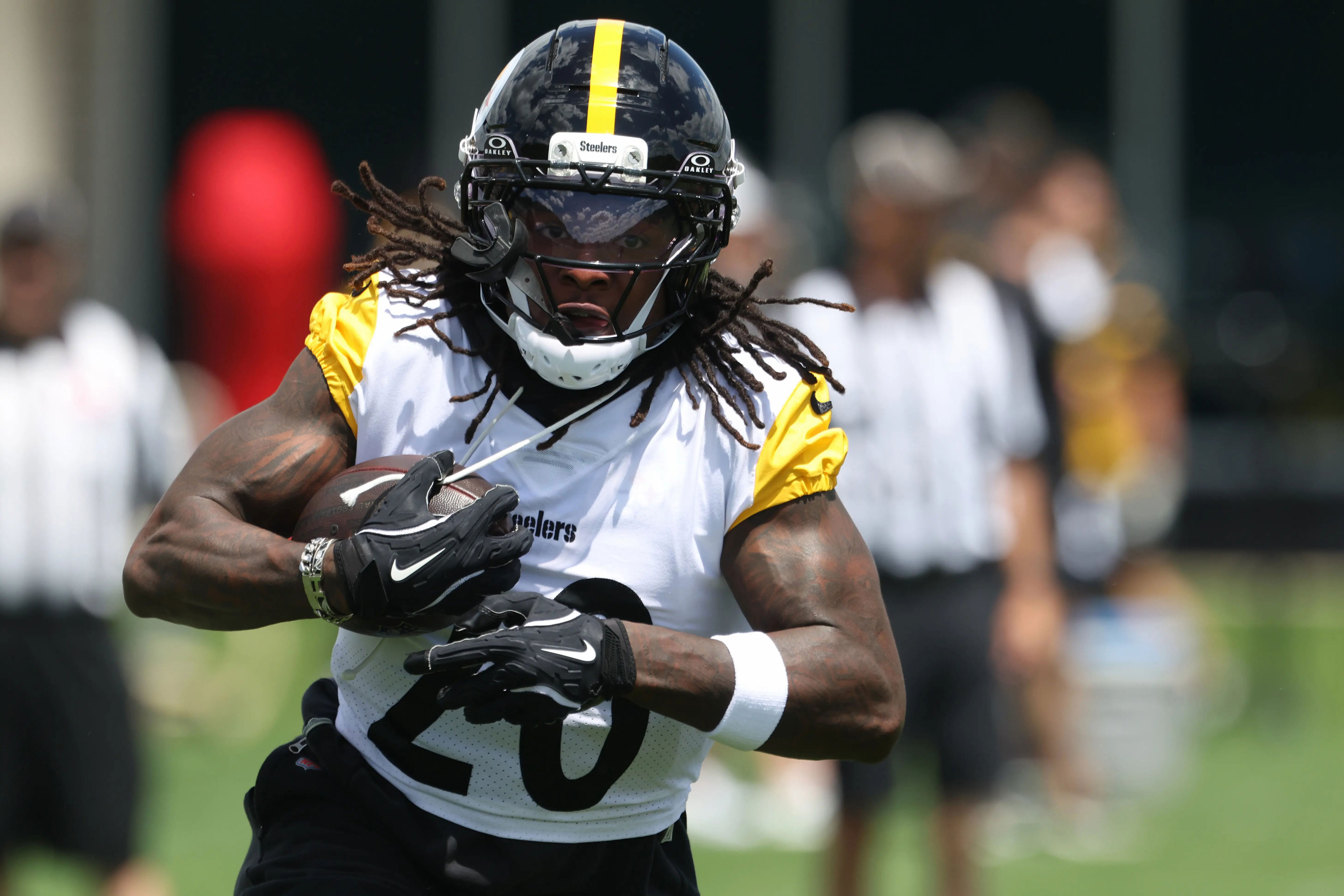 Steelers RB Kaleb Johnson can make roster by adding key skillset in 2026