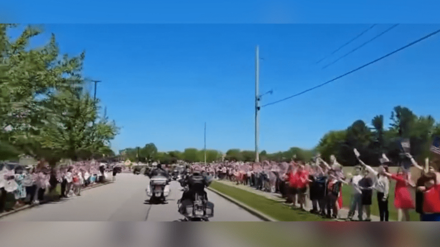North East students welcome Patriot Tour
