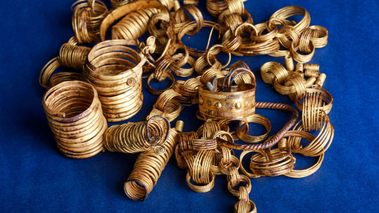 The 3,300-year-old Gessel gold hoard: One of Europe’s largest Bronze ...