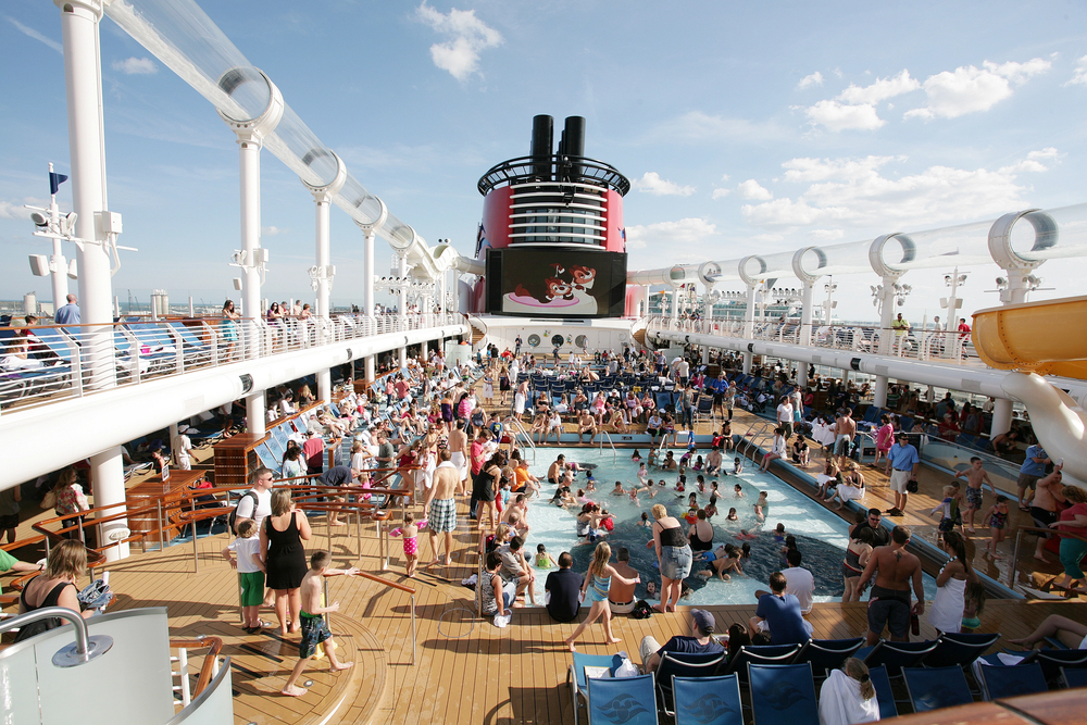 15 major differences between Disney and Royal Caribbean cruise ships