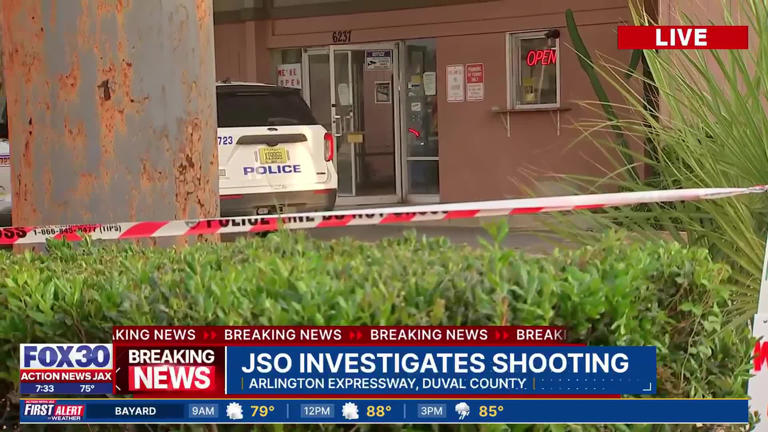 Two men shot during fight a Jacksonville hotel