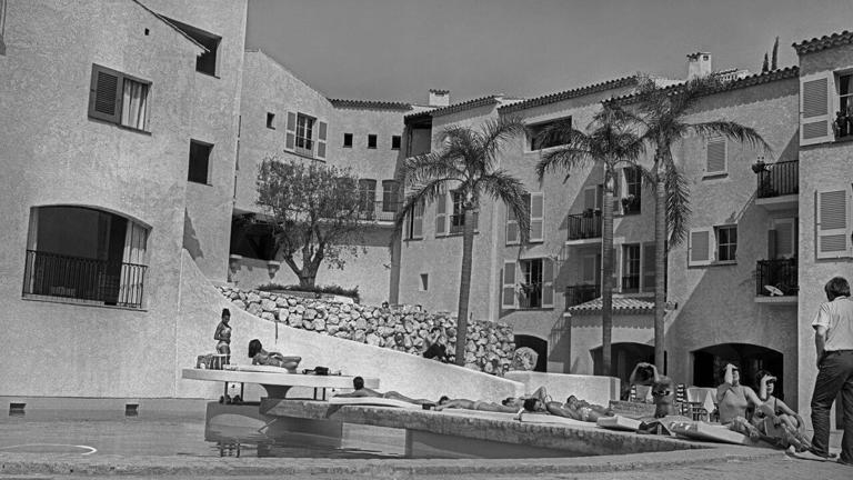 Legendarisch hotel Le Byblos in Saint-Tropez verliest palace-status, 6 ...