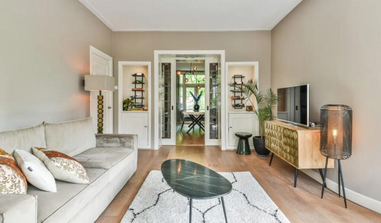 Foto’s: Dionne Stax zet Amsterdamse woning te koop en mikt op ruime winst