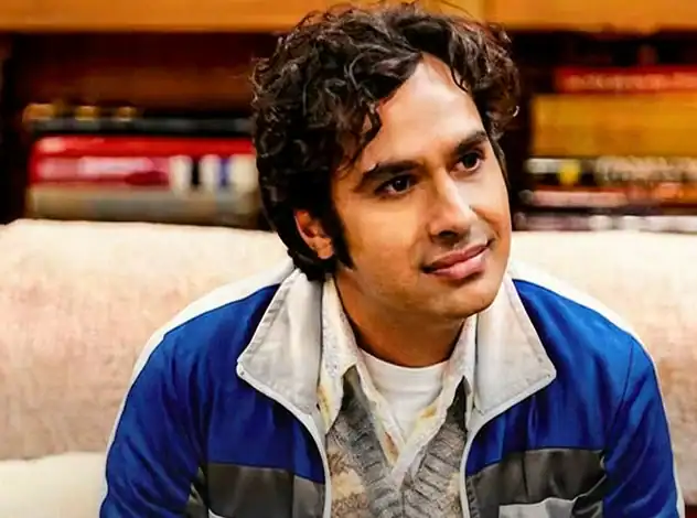 Kunal Nayyar usa fortuna de The Big Bang Theory para ajudar discretamente