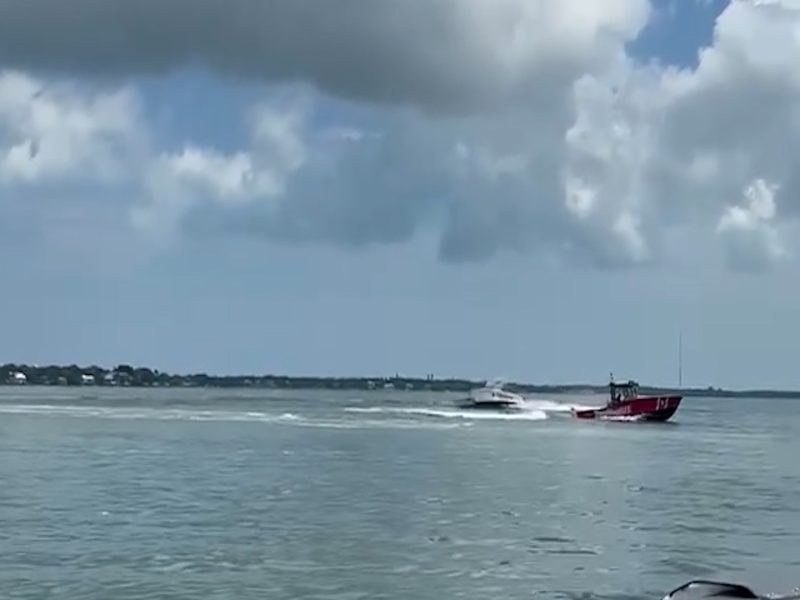 Video: Florida deputies use hook to stop runaway boat after kids thrown ...