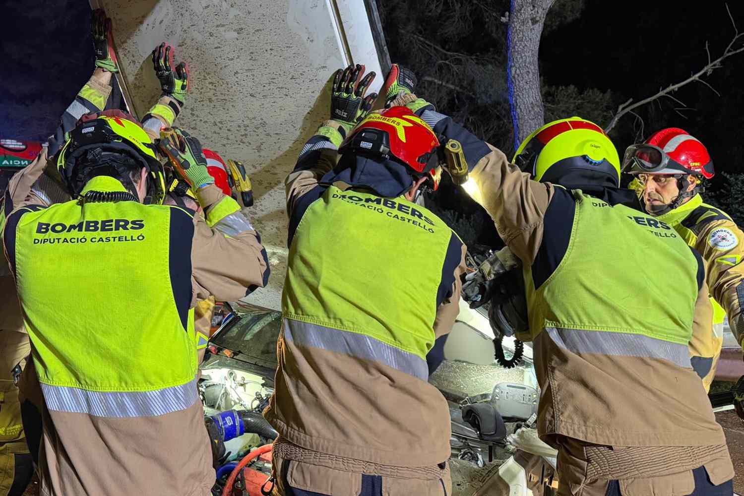 Race car driver Samuel Ortiz, 30, dies in crash that left his brother ...