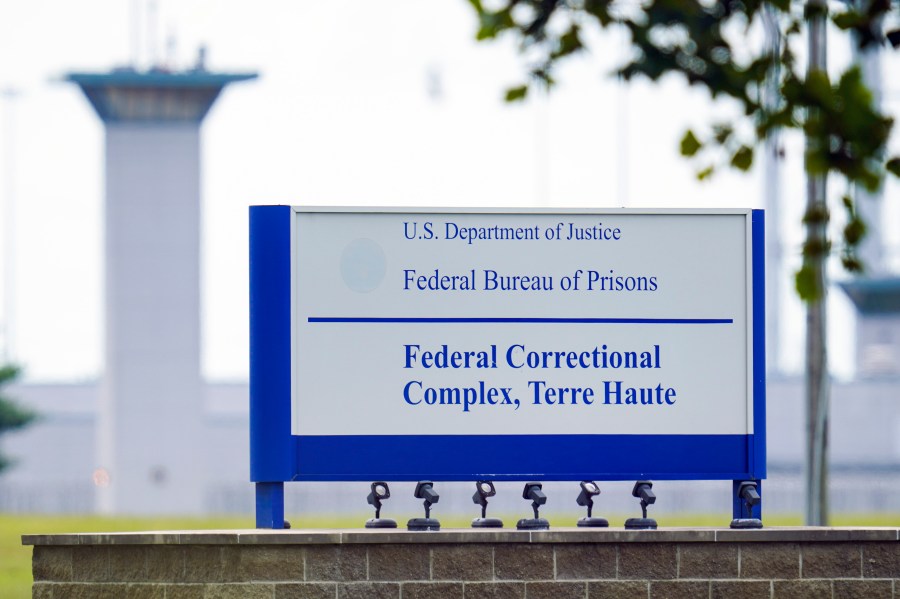 DOJ: Inmate serving life for murder dies in Terre Haute federal prison