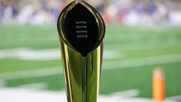 Fans criticize new college football playoff schedule: Key dates and ...