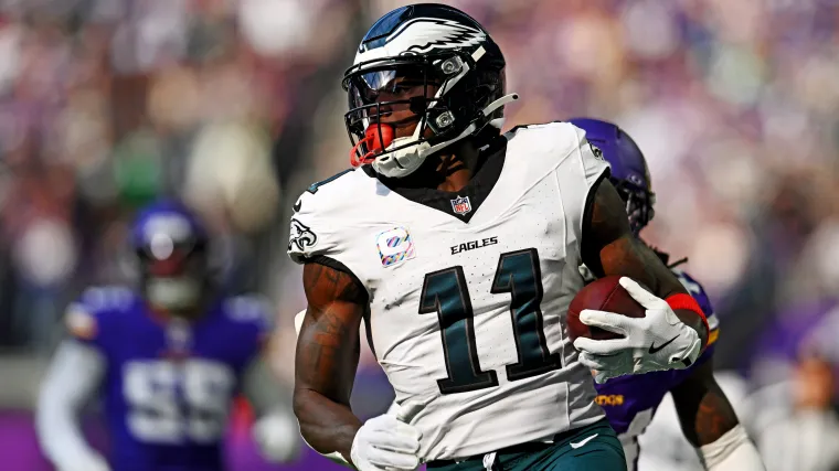 AJ Brown sends message on Patriots trade: 'Like Christmas'