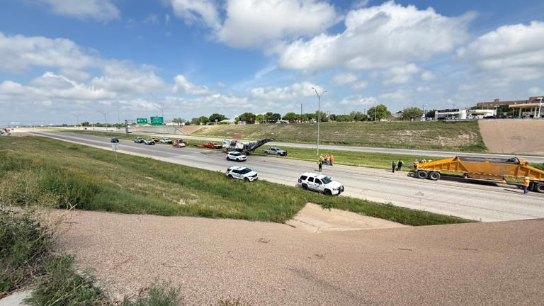 Drivers advised to avoid section of Houston Harte Expressway after ...
