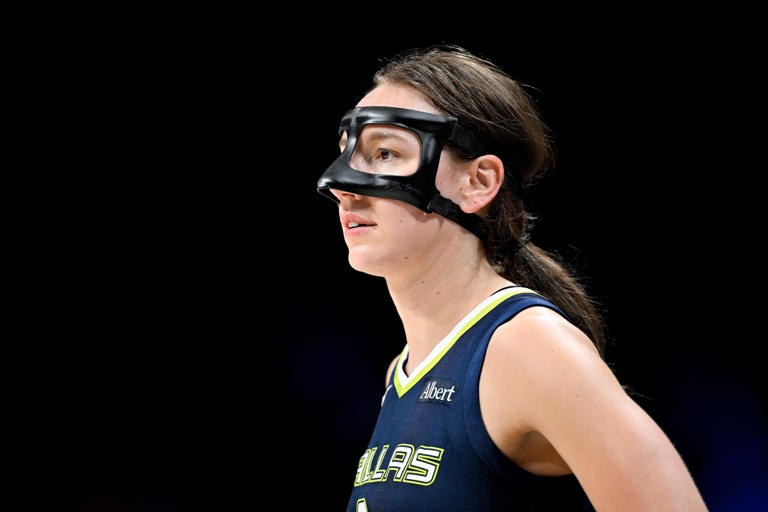 5 WNBA trade ideas after May 2026, including Alanna Smith to Fever