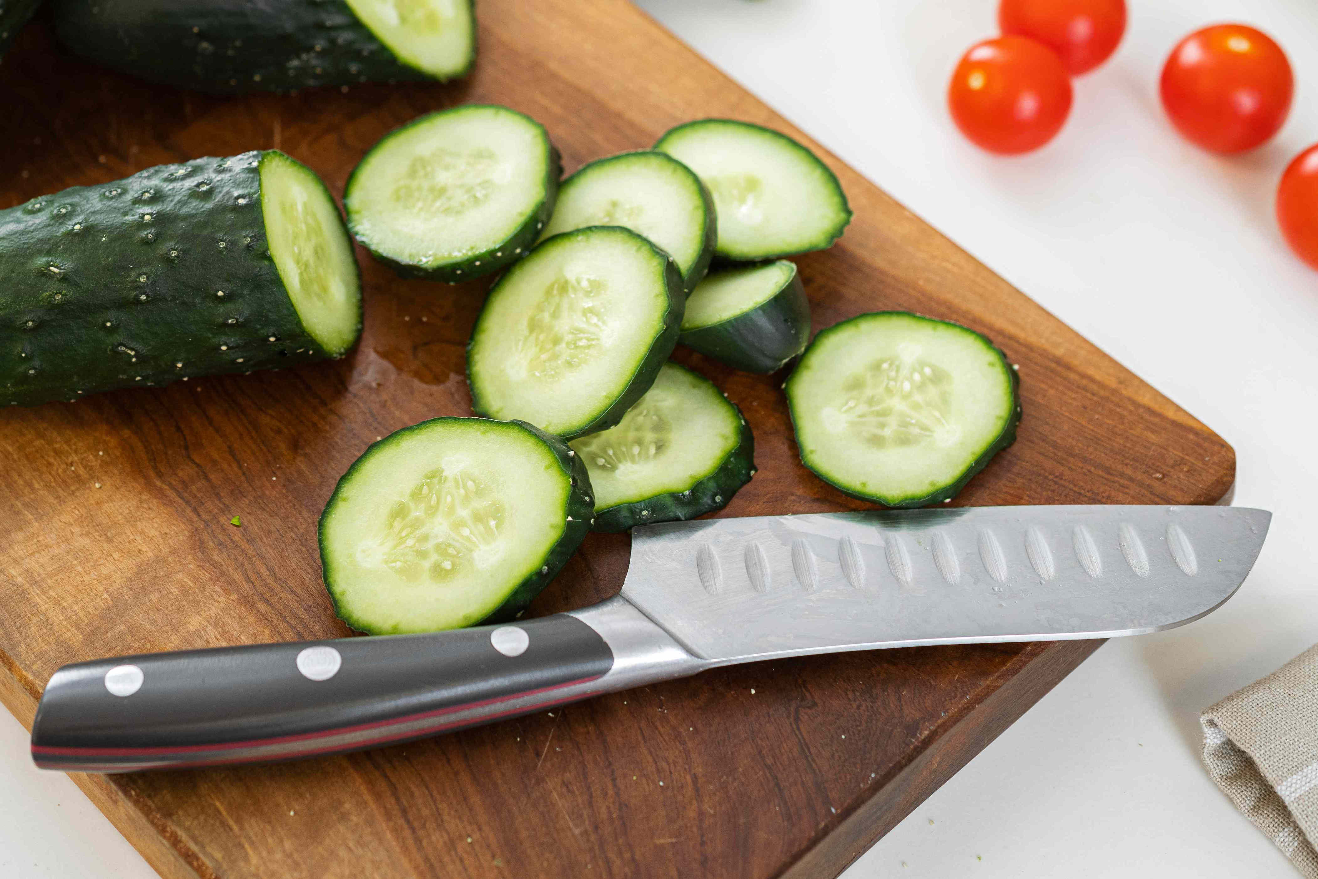 Never do this with your kitchen knife, according to a knife sharpener