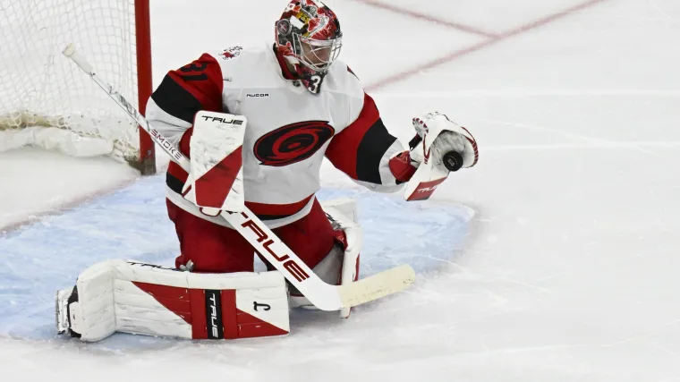 Golden Knights vs Hurricanes prediction for Game 1: Trade Stanley Cup ...