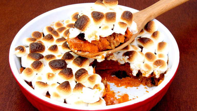 My dad refuses to retire a Thanksgiving casserole that could send his ...
