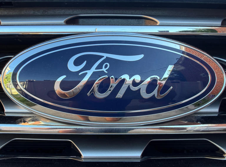 No, Charli XCX will not be naming her new album 'Ford'