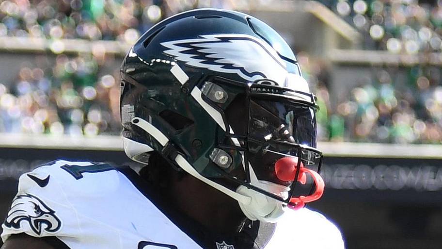 AJ Brown makes bold first statement with Patriots that can't be ignored