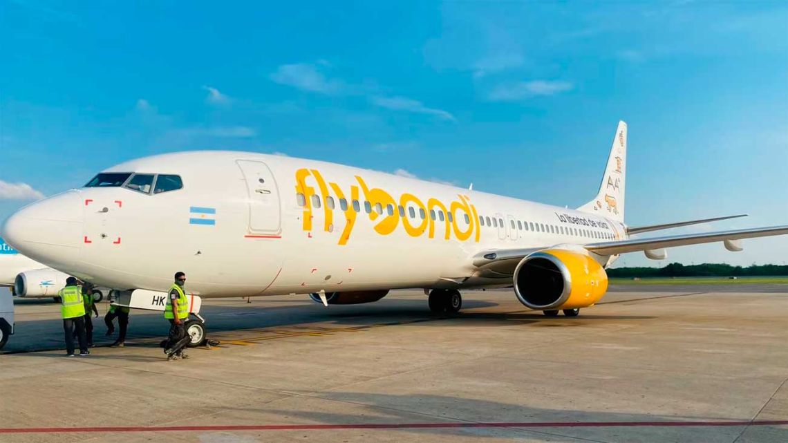 Caos en Aeroparque por la ola de cancelaciones de Flybondi: los motivos ...