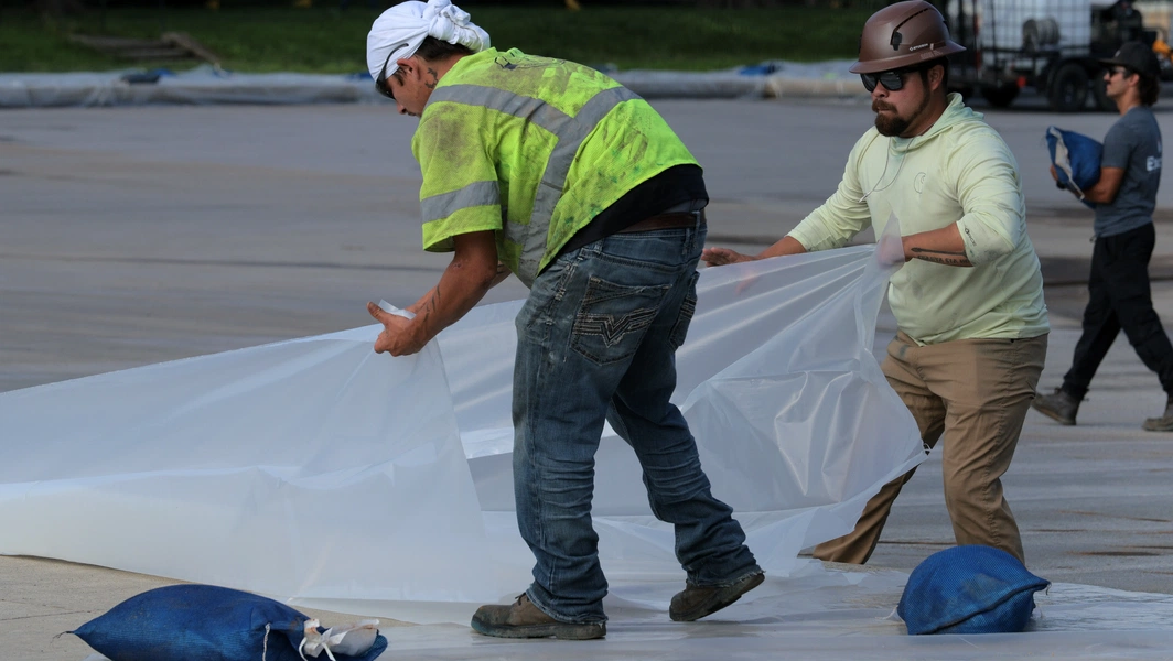 Trump's Reflecting Pool revamp draws scrutiny over cost, flaws