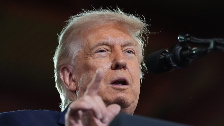 Trump signs scaled-back executive order on AI oversight