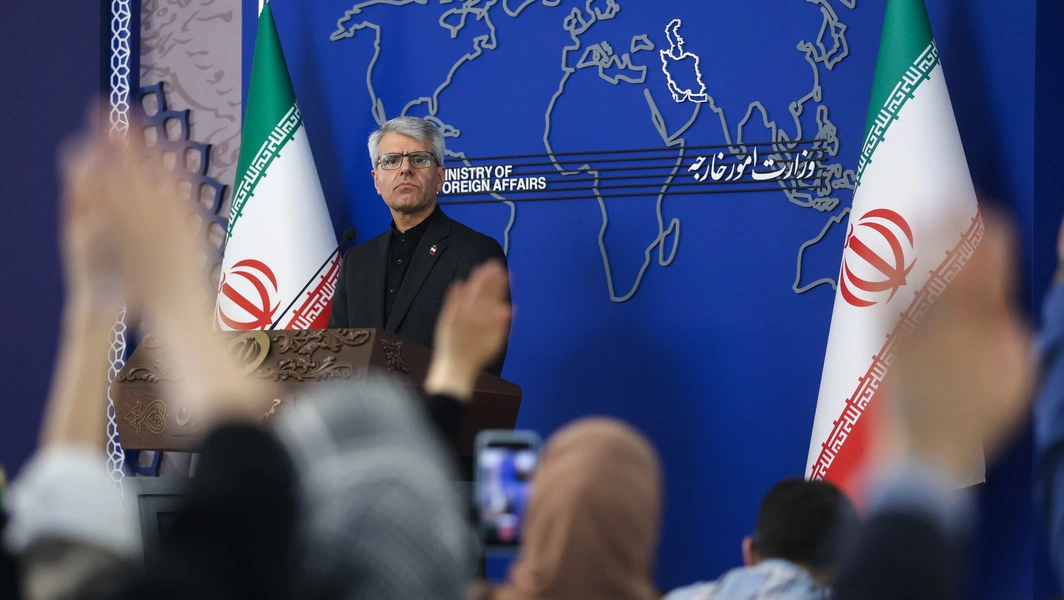White House's 'sit back' Iran post sparks backlash