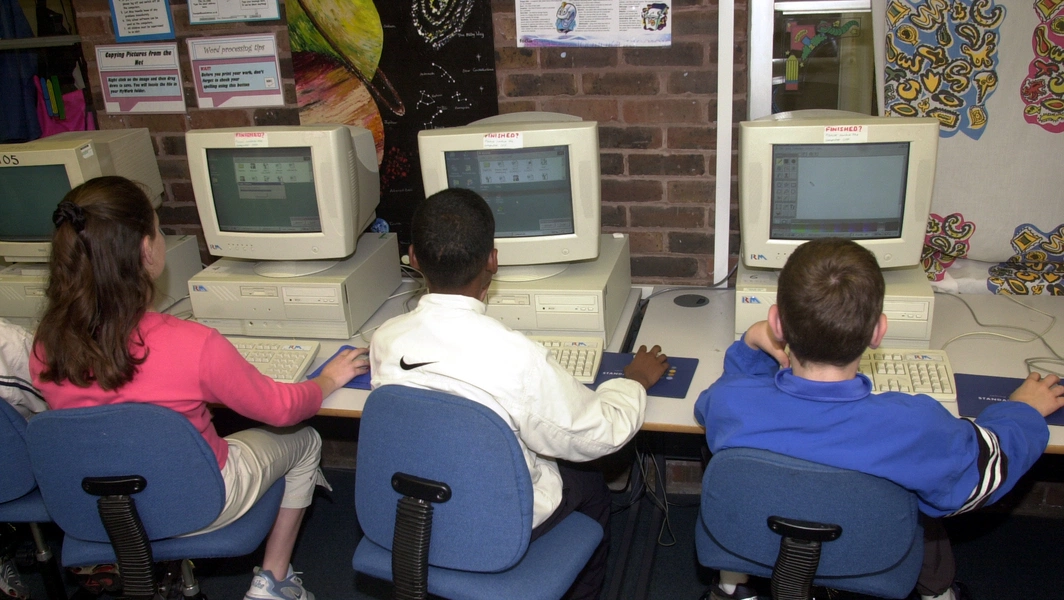 Minister warns AI use linked to record student skills slump