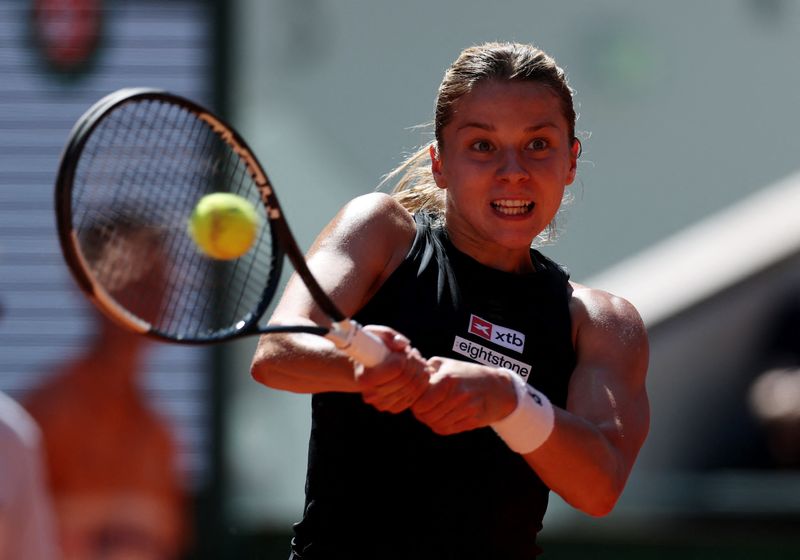 Tennis - Shadow of war looms large over French Open as semi-final ...
