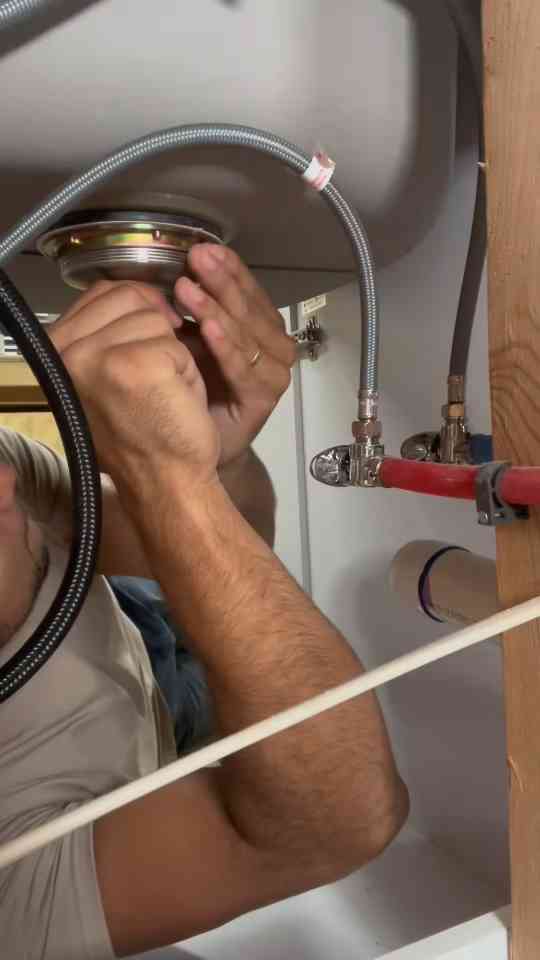 DIY small sink installation and first aid box build