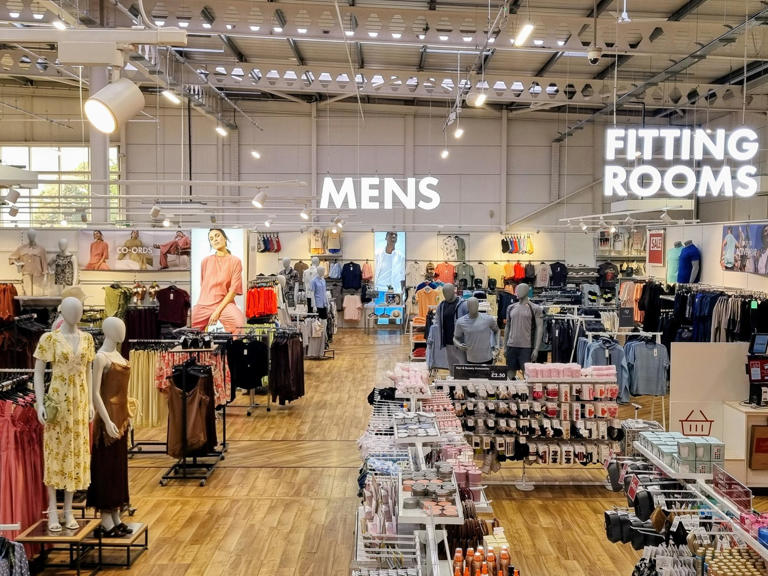 Take a look inside Washington fashion store as it unveils new look