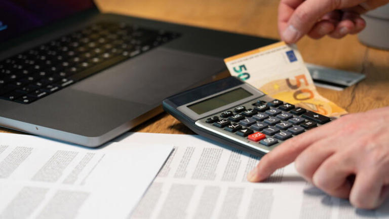 Bijna 4 miljoen belastingbetalers krijgen voorstel van FOD Financiën ...