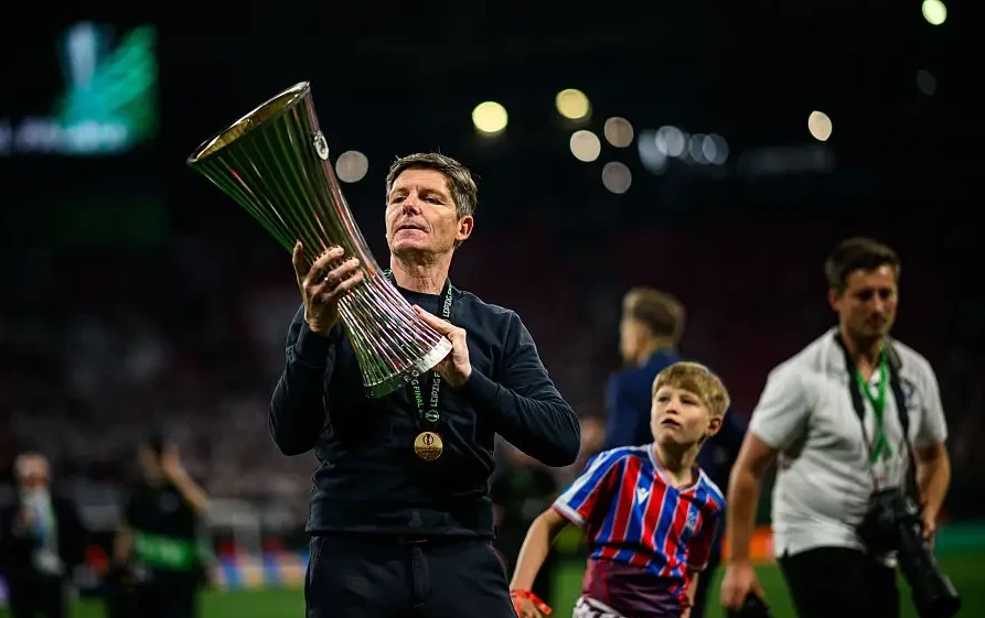 Glasner departs Crystal Palace after historic trophy run
