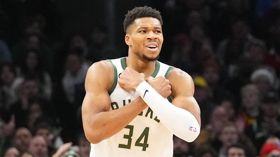 Lakers can breathe easy after new Giannis Antetokounmpo report eases ...
