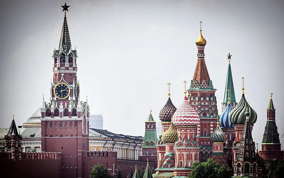 Kremlin signals war could end if Ukraine cedes territory