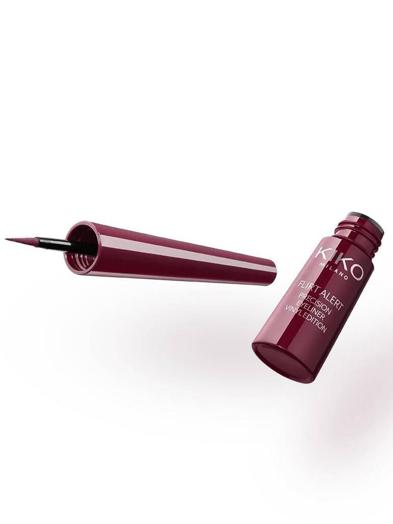 Los mejores eyeliner de colores (con tono y marca) que hemos probado