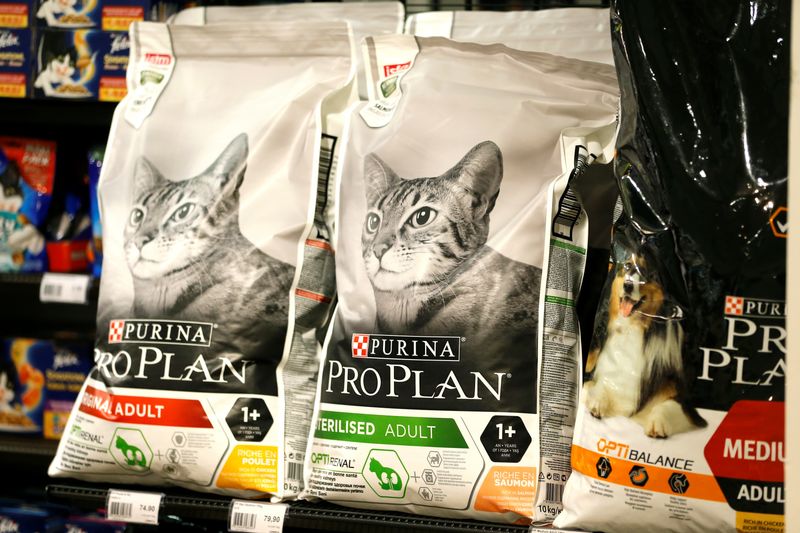 Nestle-Chef: Katzenfutter-Sparte profitiert vom Trend zu Haustieren ...