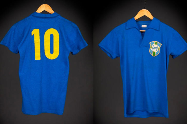 Pele’s iconic World Cup final jersey heads to auction