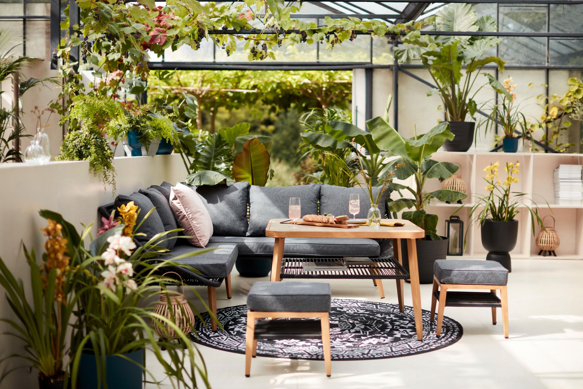 Outdoor living room ideas