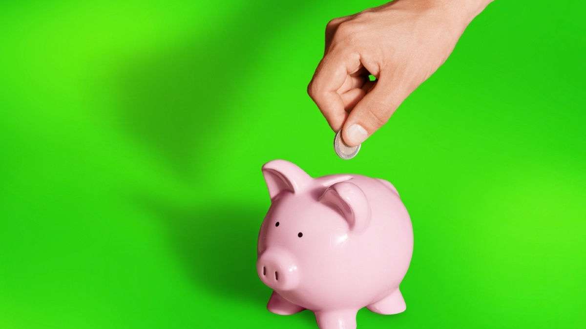 Money-saving habits helping women stretch every dollar further are you ...