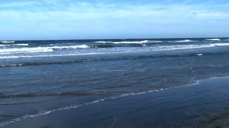 Search ongoing for 14-year-old boy missing in ocean