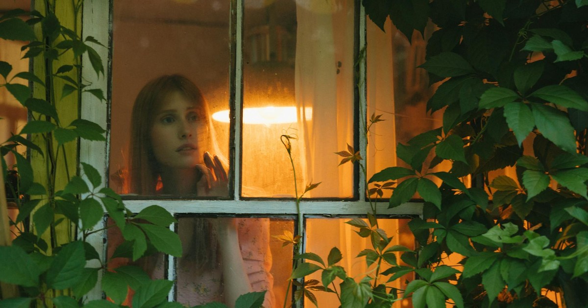 8 behaviors of women who may be headed for a life of solitude ...