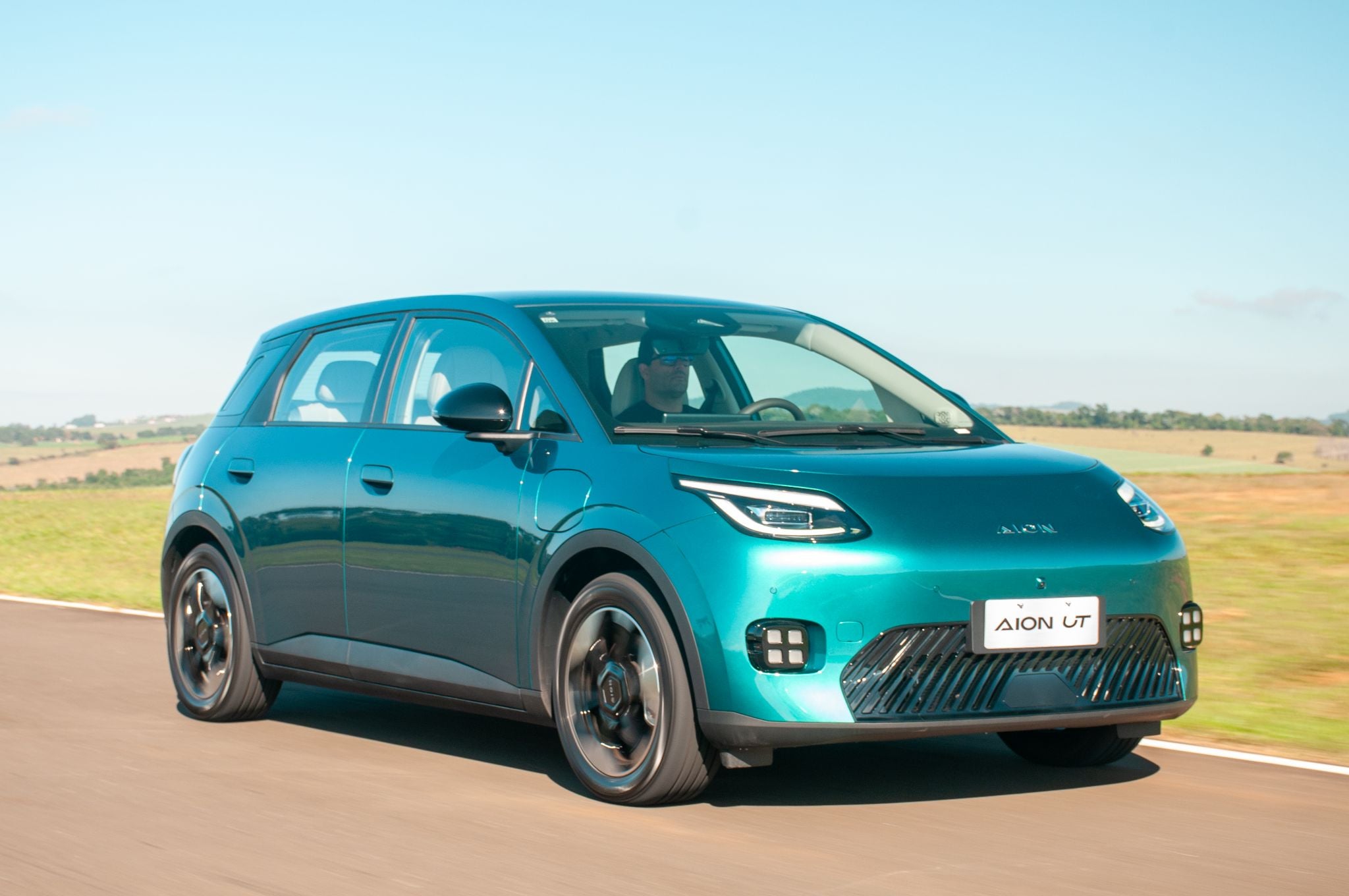 GAC Aion UT tiene más de 200 CV y parte en R$ 139.990 para enfrentarse ...