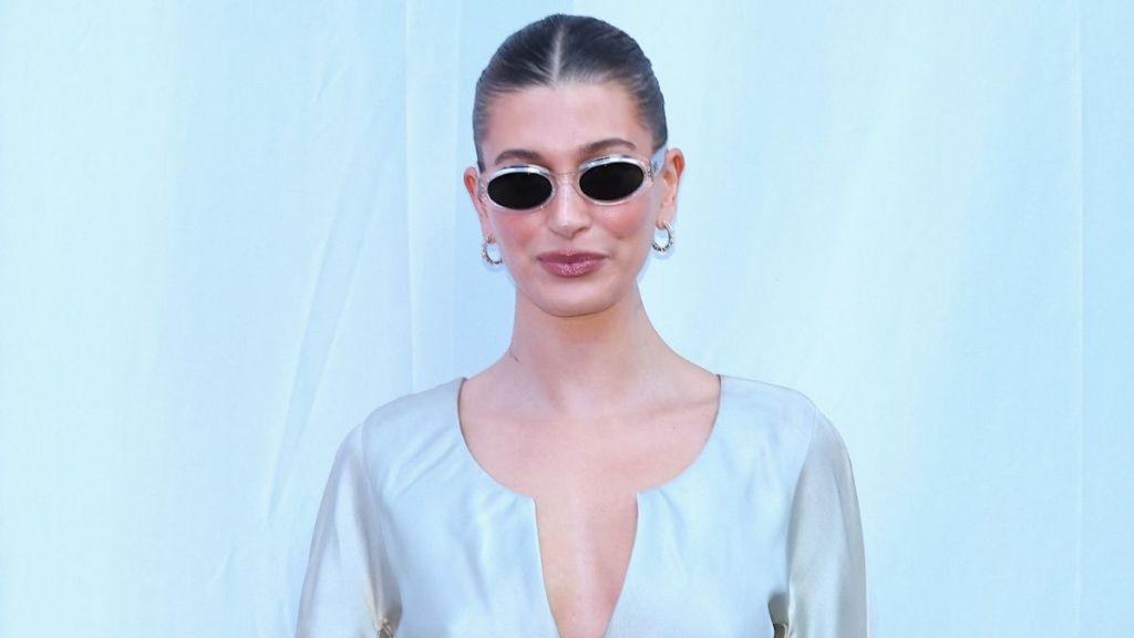 Hailey Bieber gets cheeky in an ultra-short micro miniskirt for Rhode