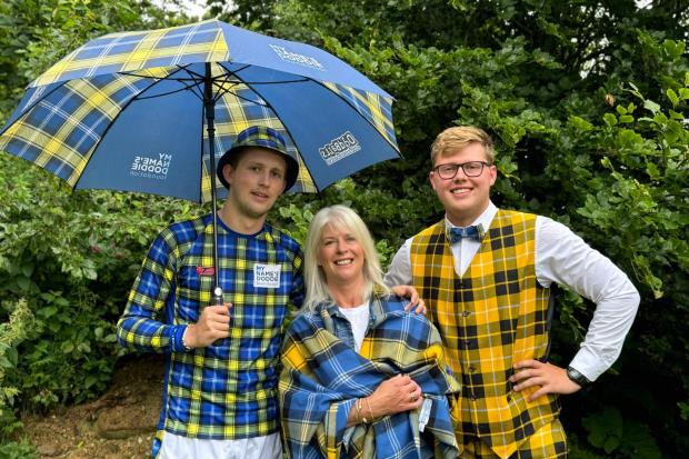 Rugby stars to visit Worcester as part of charity cycle for research ...